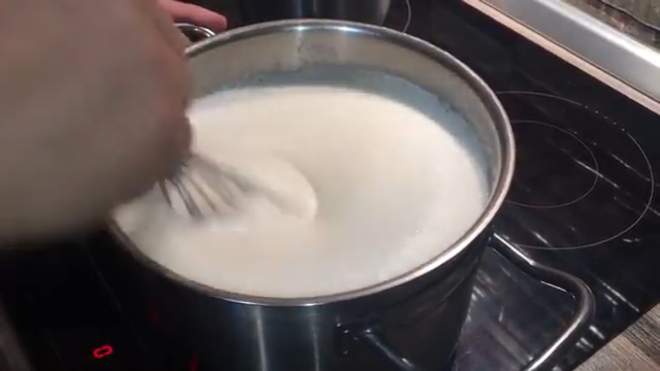 Dulceata de lapte / Dulce de leche / Confiture de lait | Chef Nicolaie ...