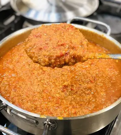 Zacuscă țărănească de vinete, rețetă tradițională de familie | Chef ...