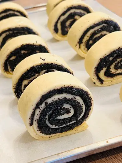 Rulouri cu mac și lămâie | Chef Nicolaie Tomescu